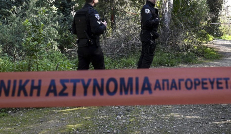 ΣΟΚ: Η Διευθύντρια ΚΕΠ στα Οινόφυτα έθαψε τη μητέρα της στην αυλή του ...