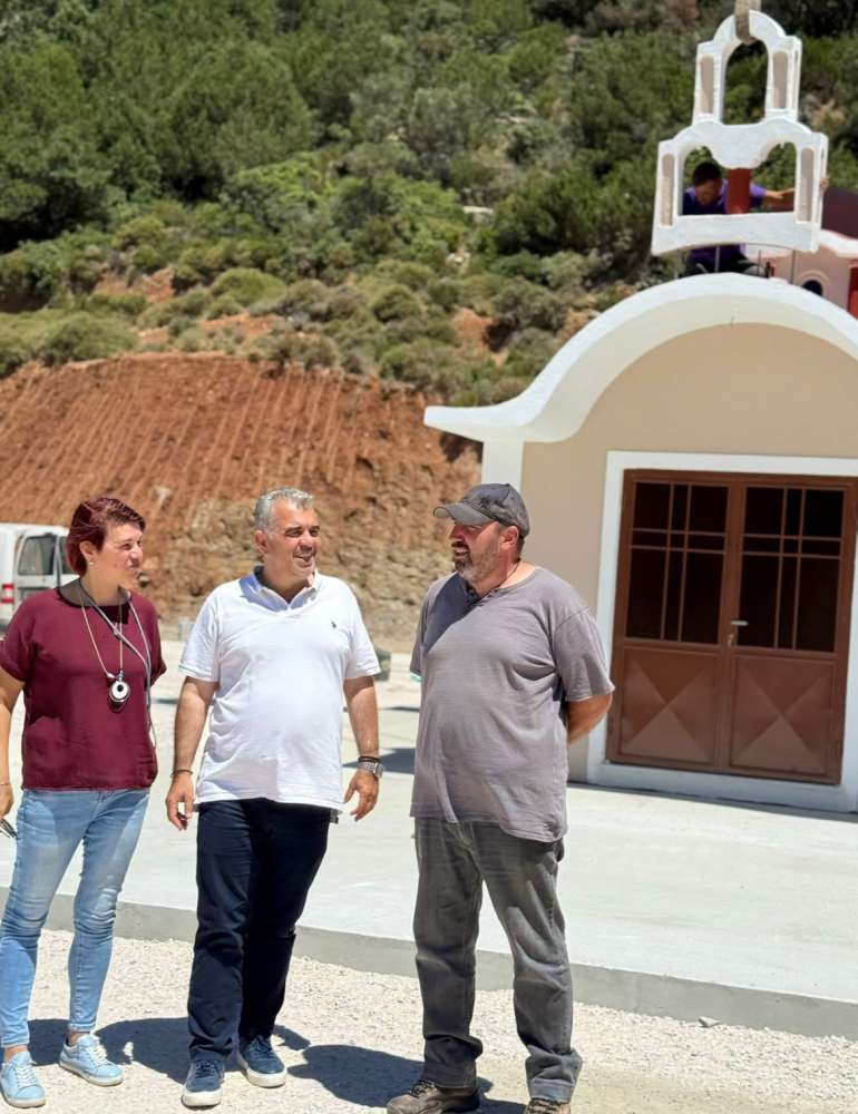Δήμος Καρύστου: Εγκαταστάθηκε στη νέα της θέση η εκκλησία της Αγίας ...